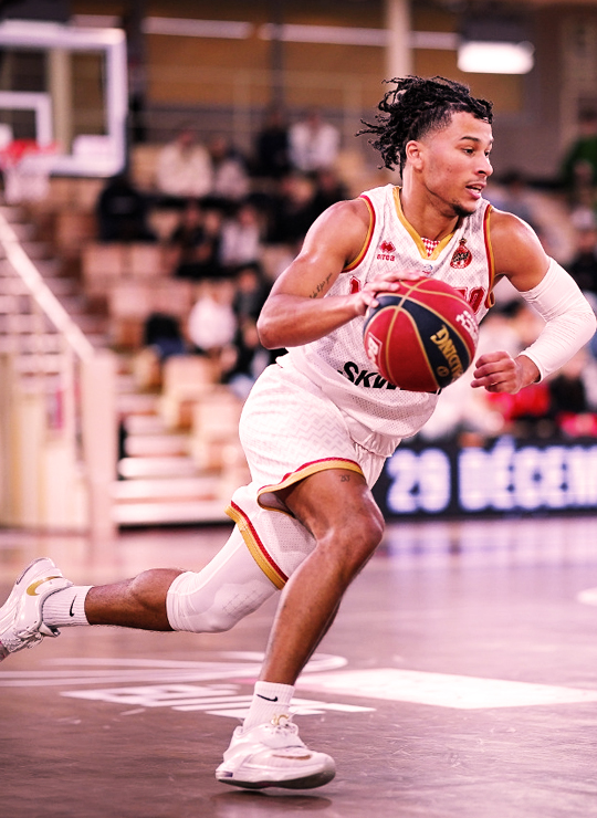 Matthew Strazel - Basket77